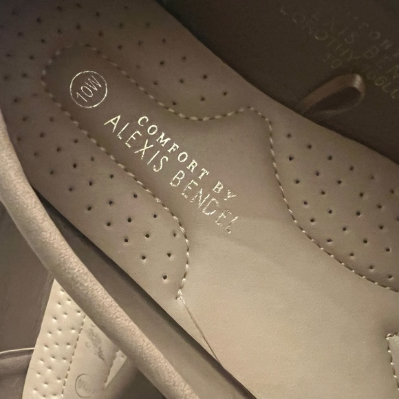 Comfort by Alexis Bendel | Shoes | Alexis Bendel Loafers | Poshmark